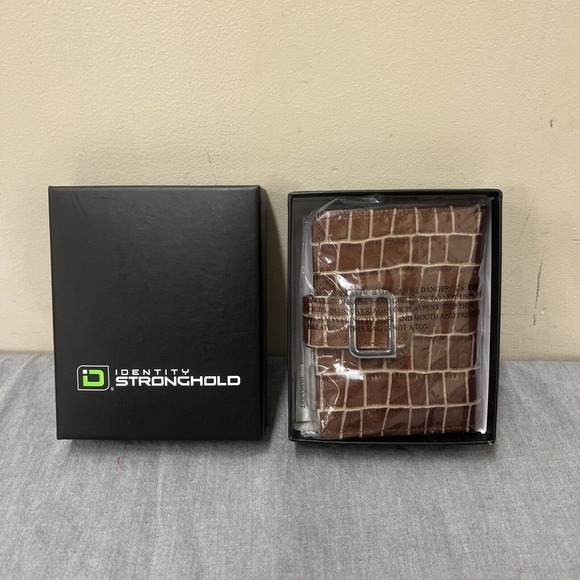 Identity Stronghold | Bags | Identity Stronghold Womens Wallet Croc ...